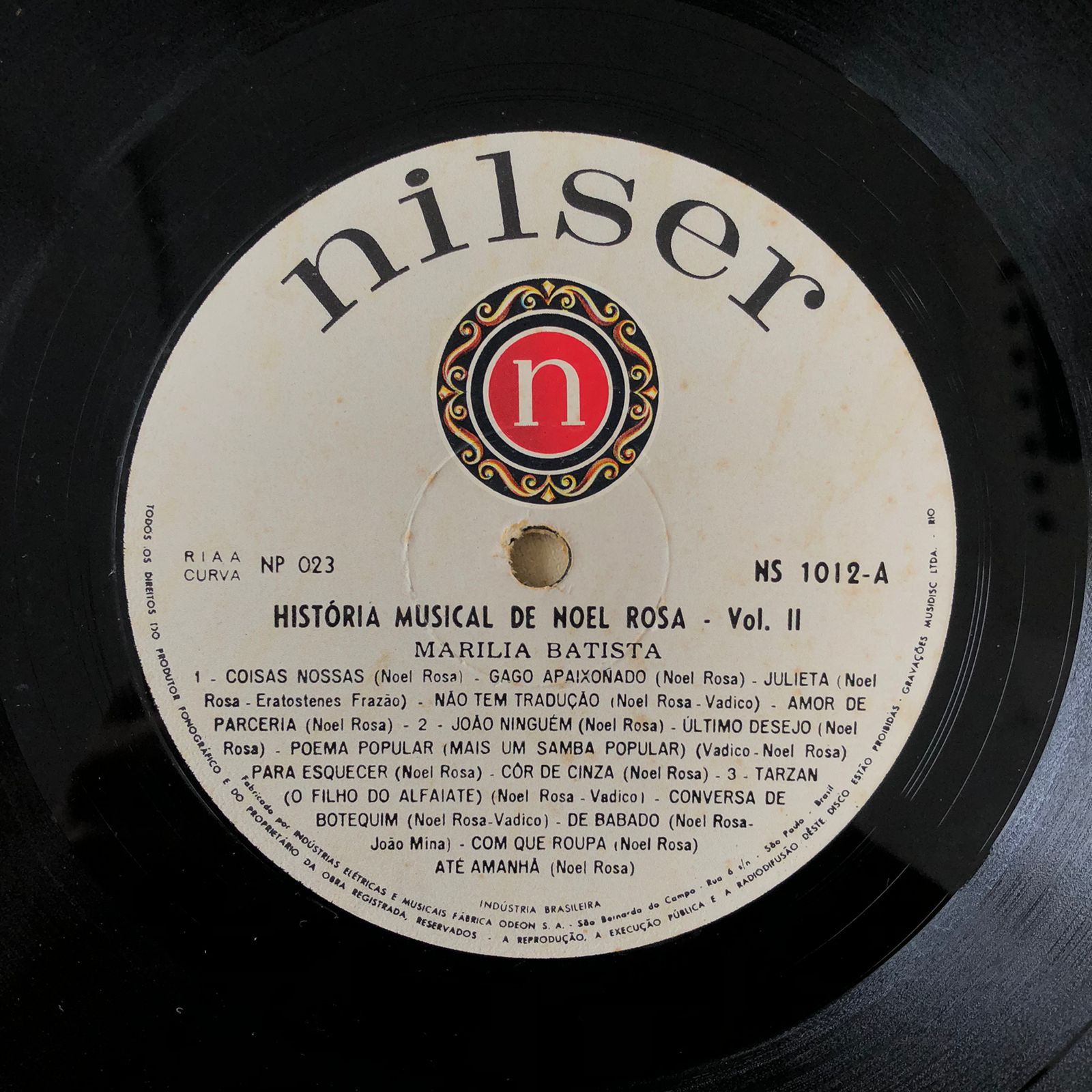 Marília Batista - História Musical de Noel Rosa Volumes 1 e 2 - Boa ...