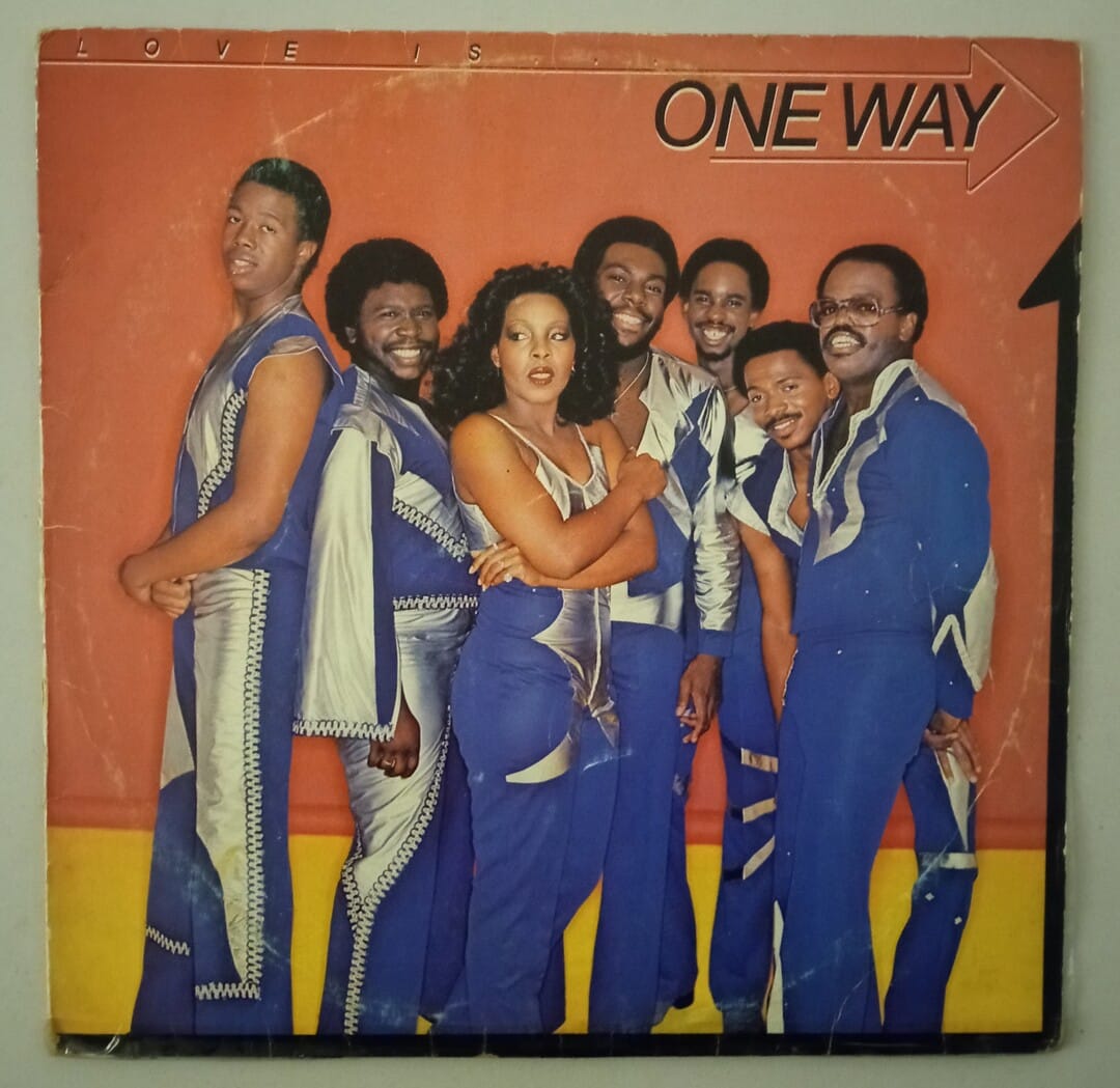 One Way - Love Is... One Way - Boa Viagem Discos